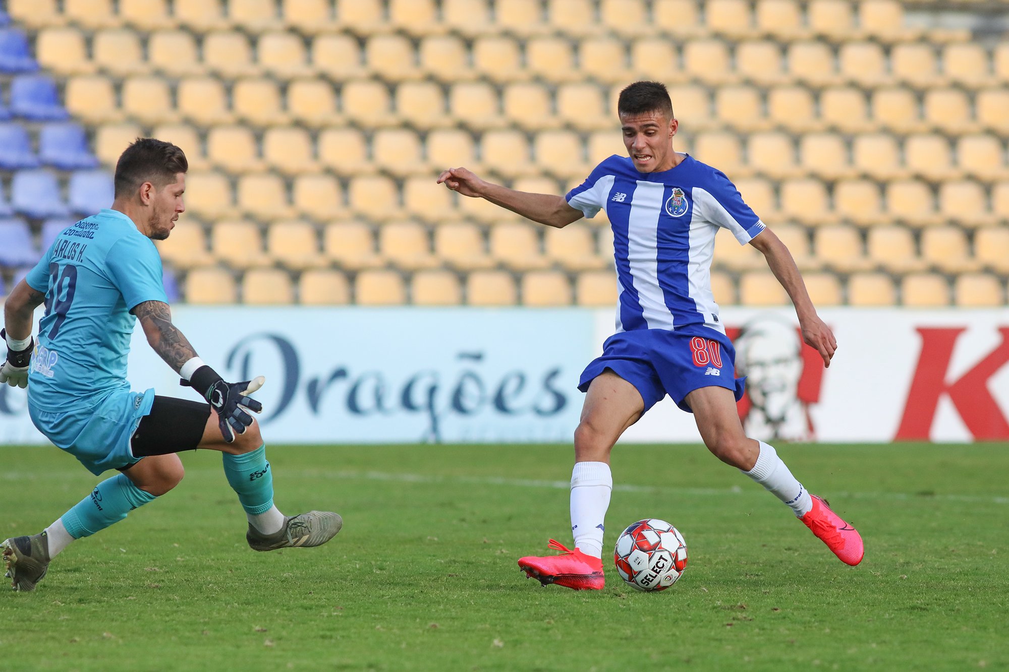 Rodrigo Valente é a título definitivo - Sou Portista Oficial